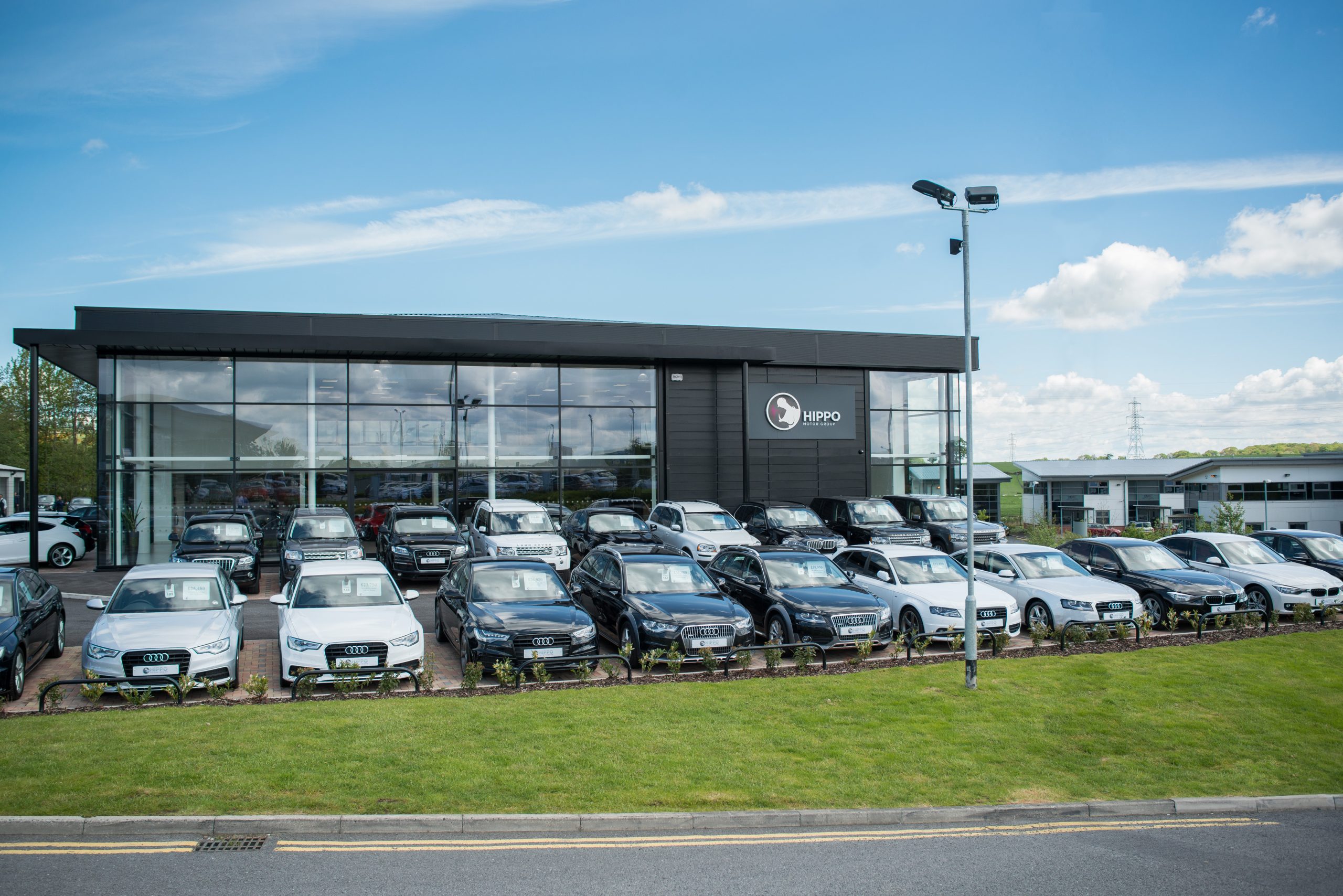 Hippo Motor Group cranks up expansion programme by advertising 40 new ...