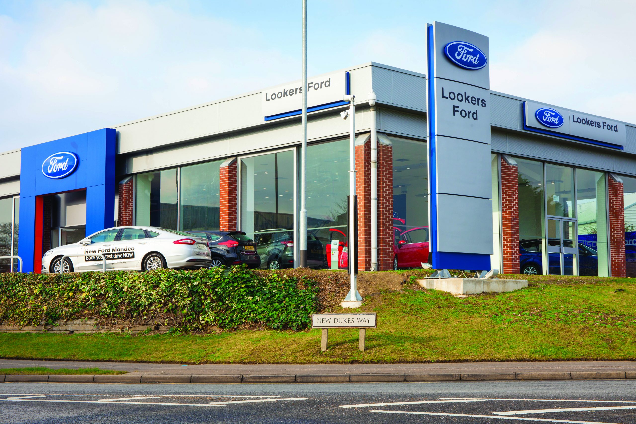 More difficult than ever to sell cars? No way, says Lookers chief – Car ...