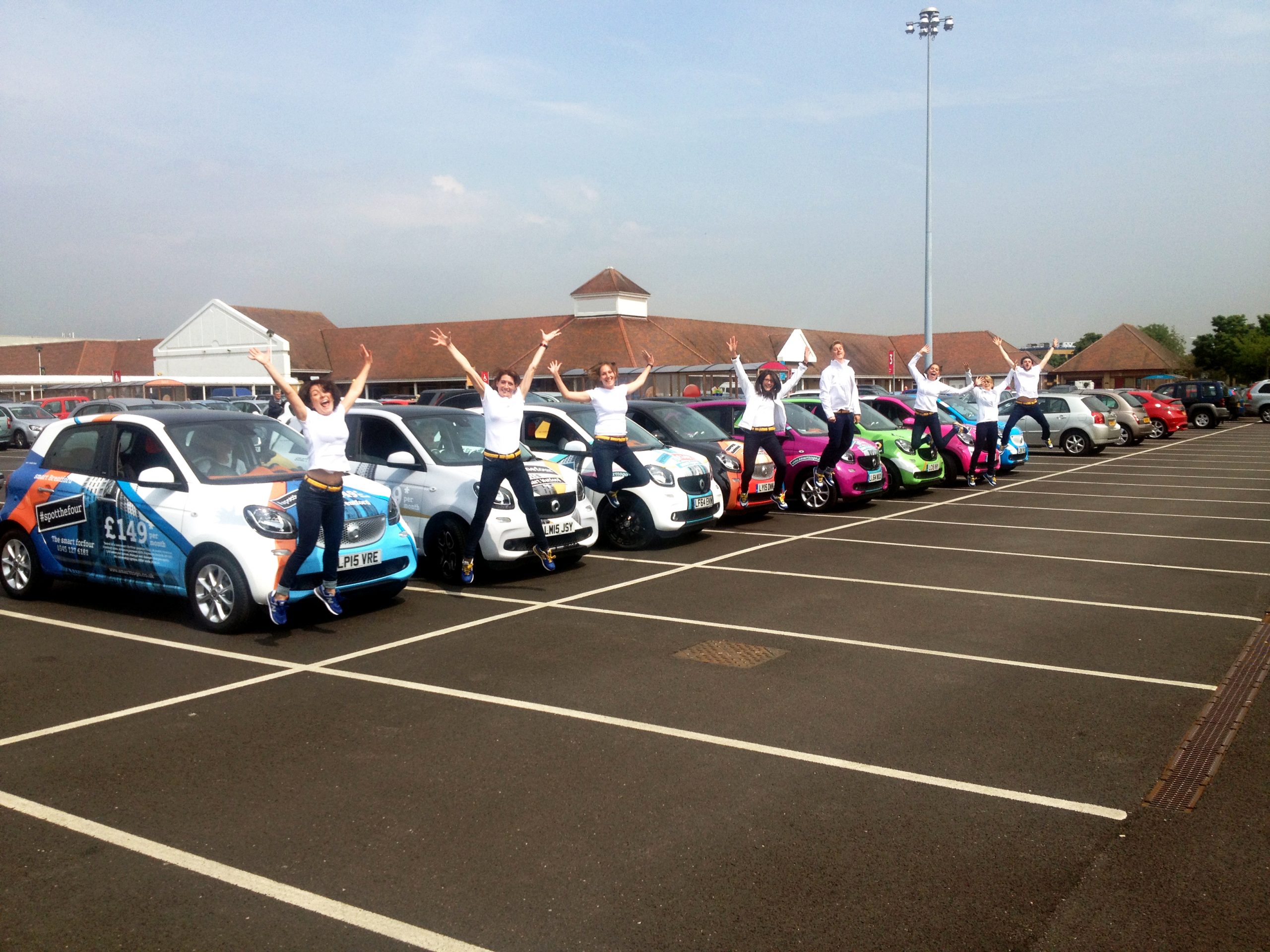 Specially-designed smart cars show they're well-suited to the city ...