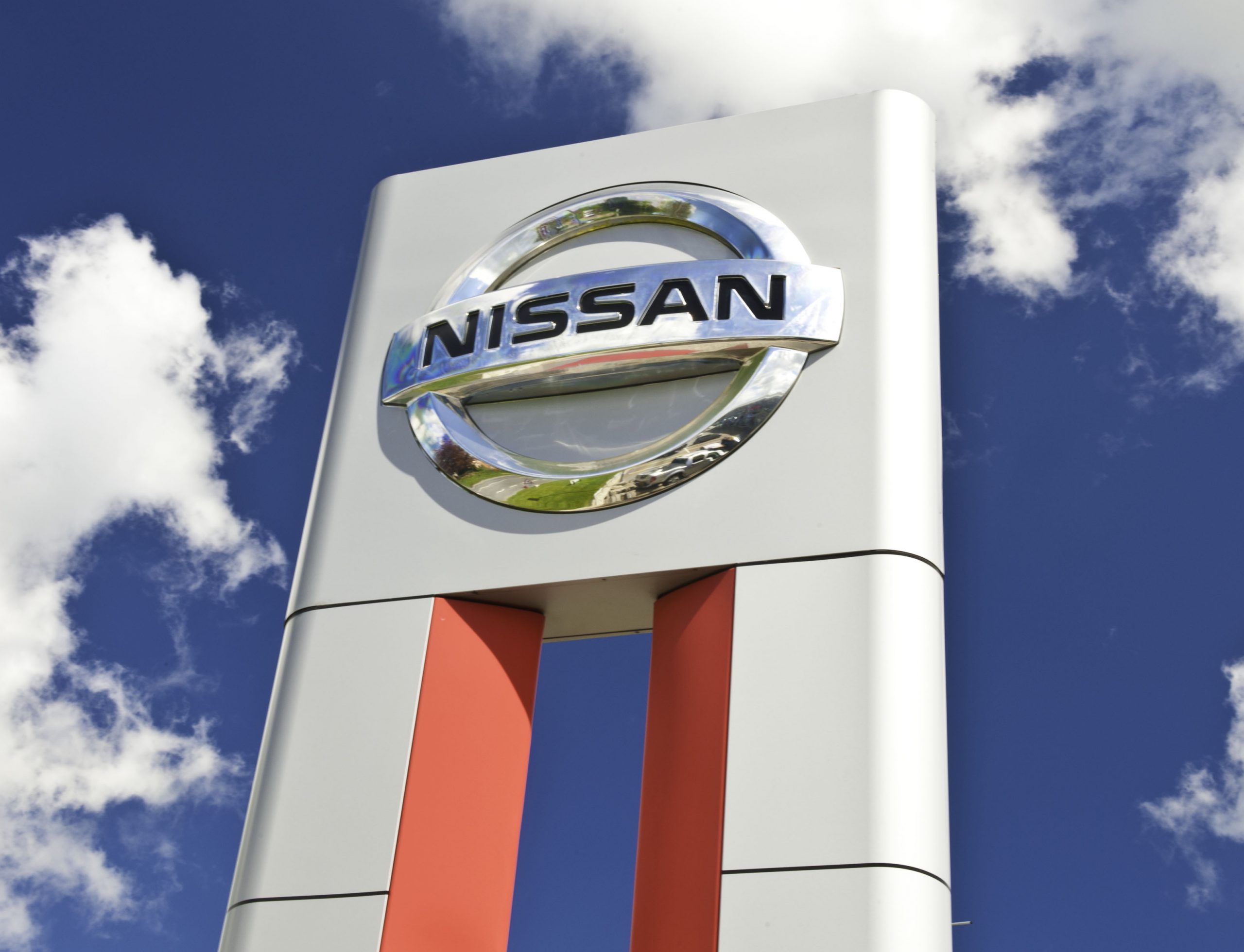 Nissan makes further commitments to Sunderland plant post-Brexit – Car ...