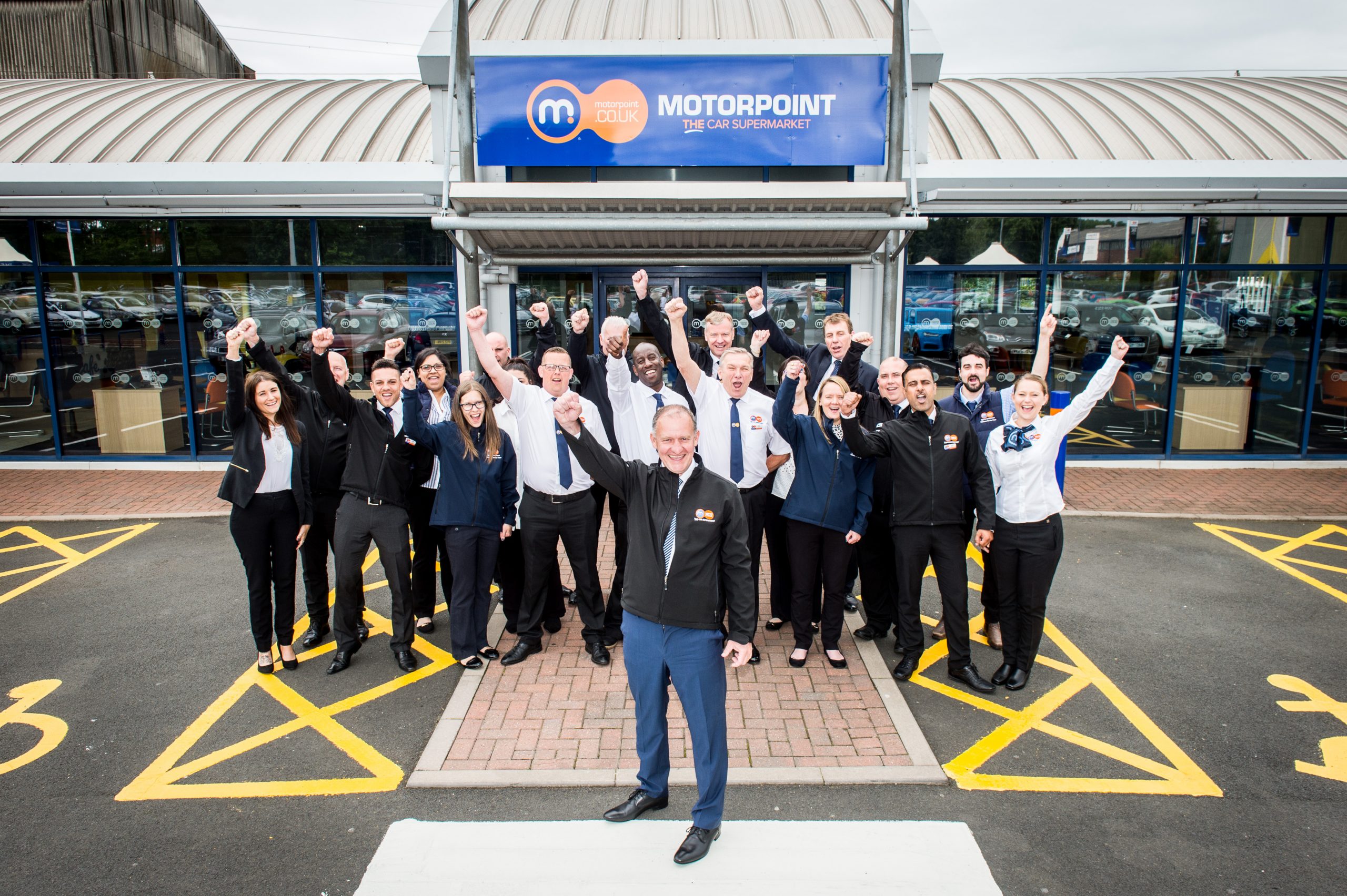Motorpoint opens for business in Oldbury – Car Dealer Magazine