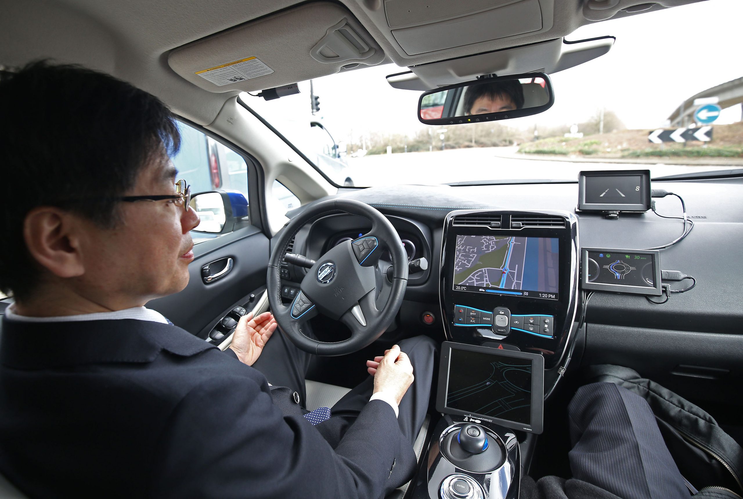 Nissan runs first major test of driverless cars on British roads – Car ...