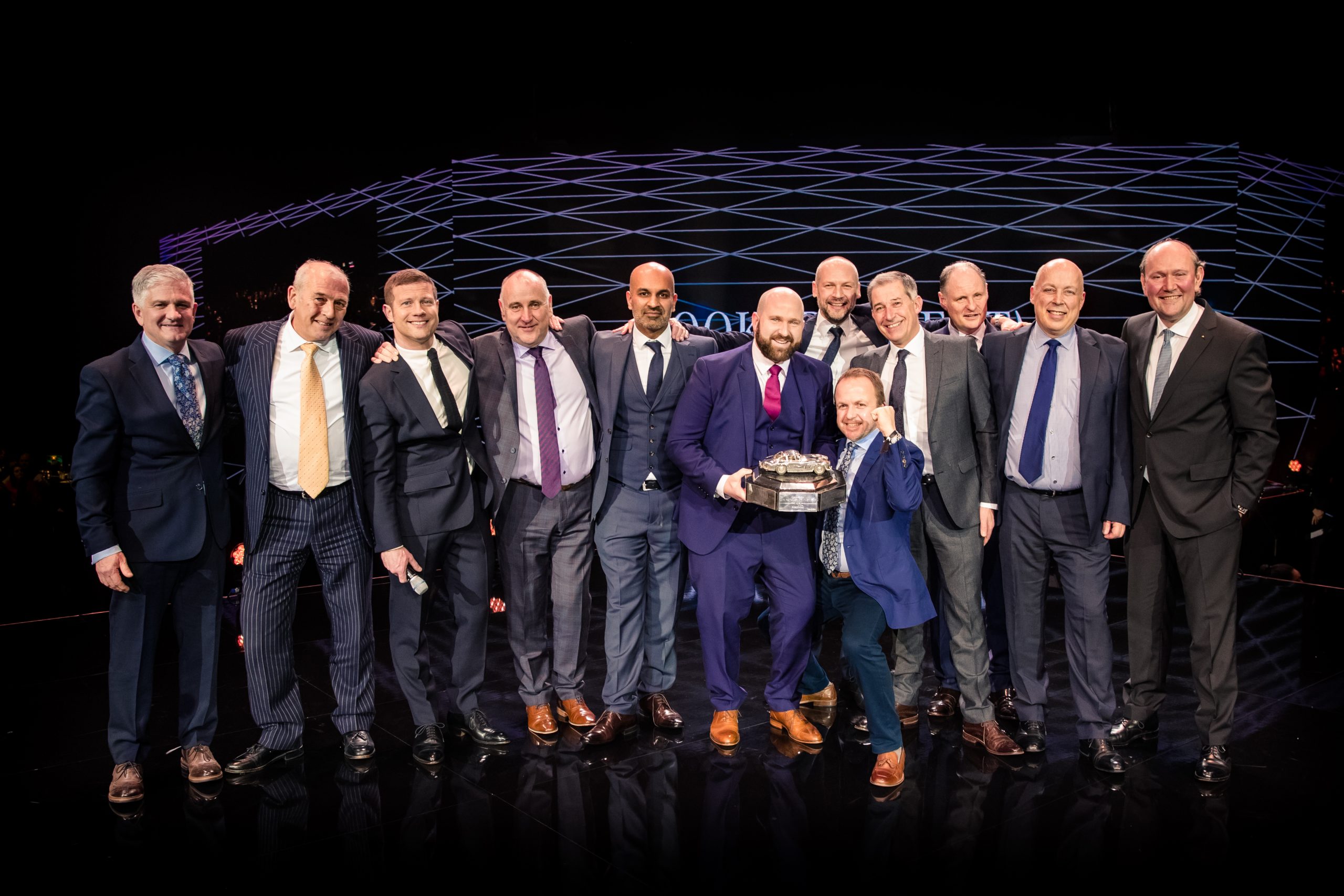 Top Mercedes-Benz accolade for Lookers Group Kent – Car Dealer Magazine