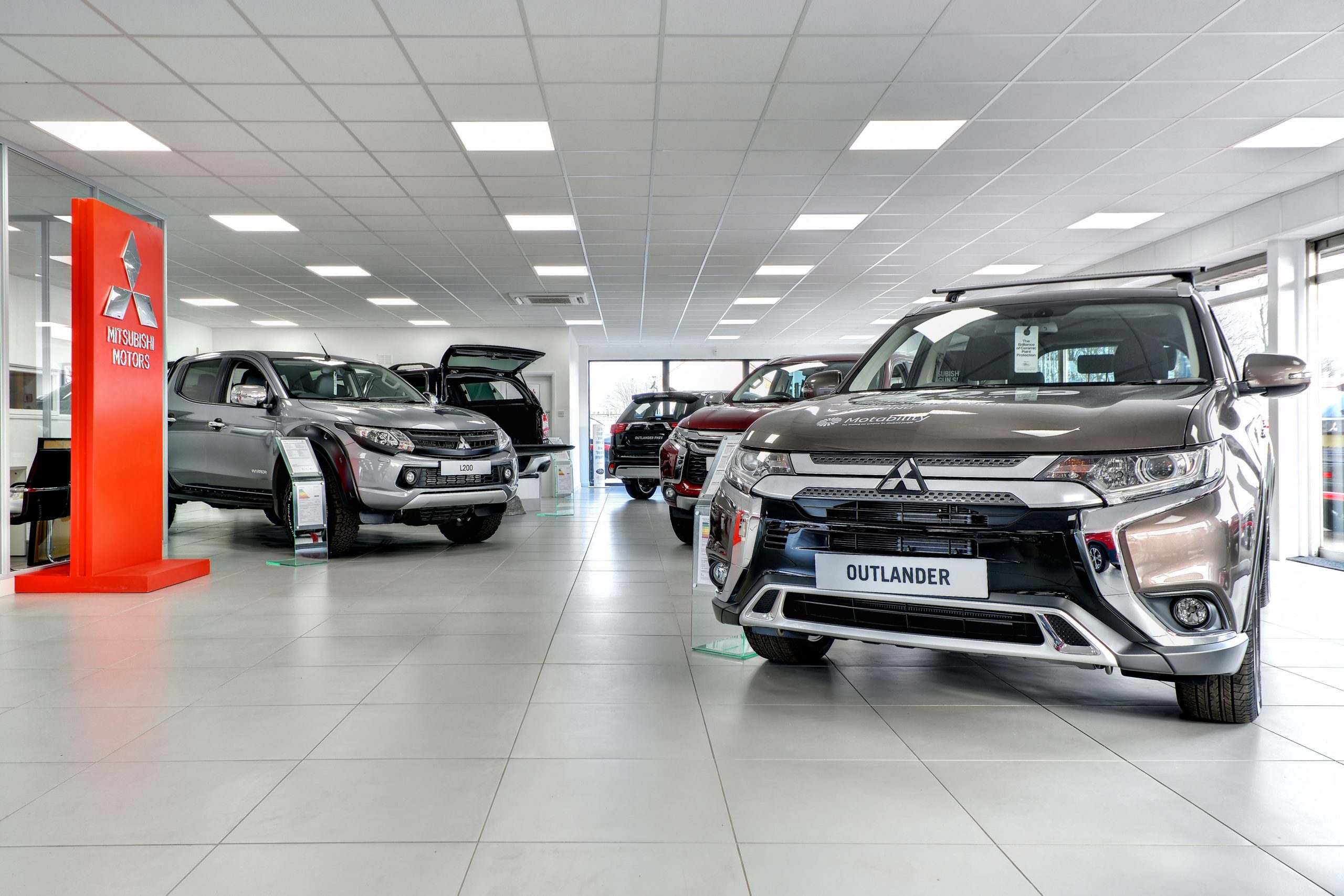 EMG Motor Group launches redeveloped showroom in Duxford – Car Dealer ...