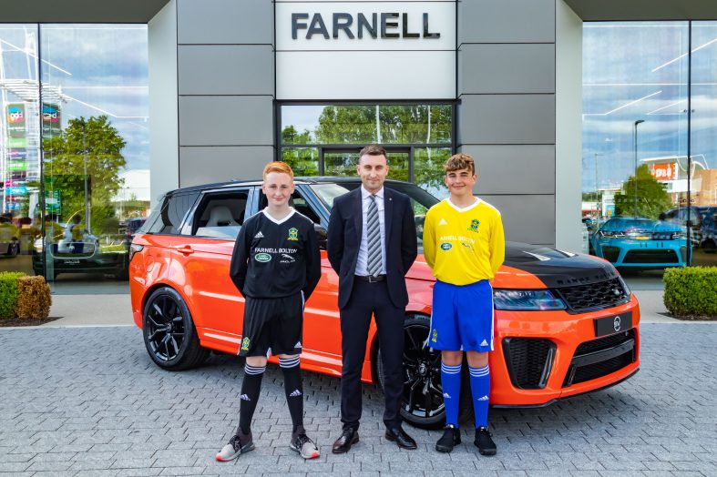 JLR dealership kicks off sponsorship deal with junior football club ...