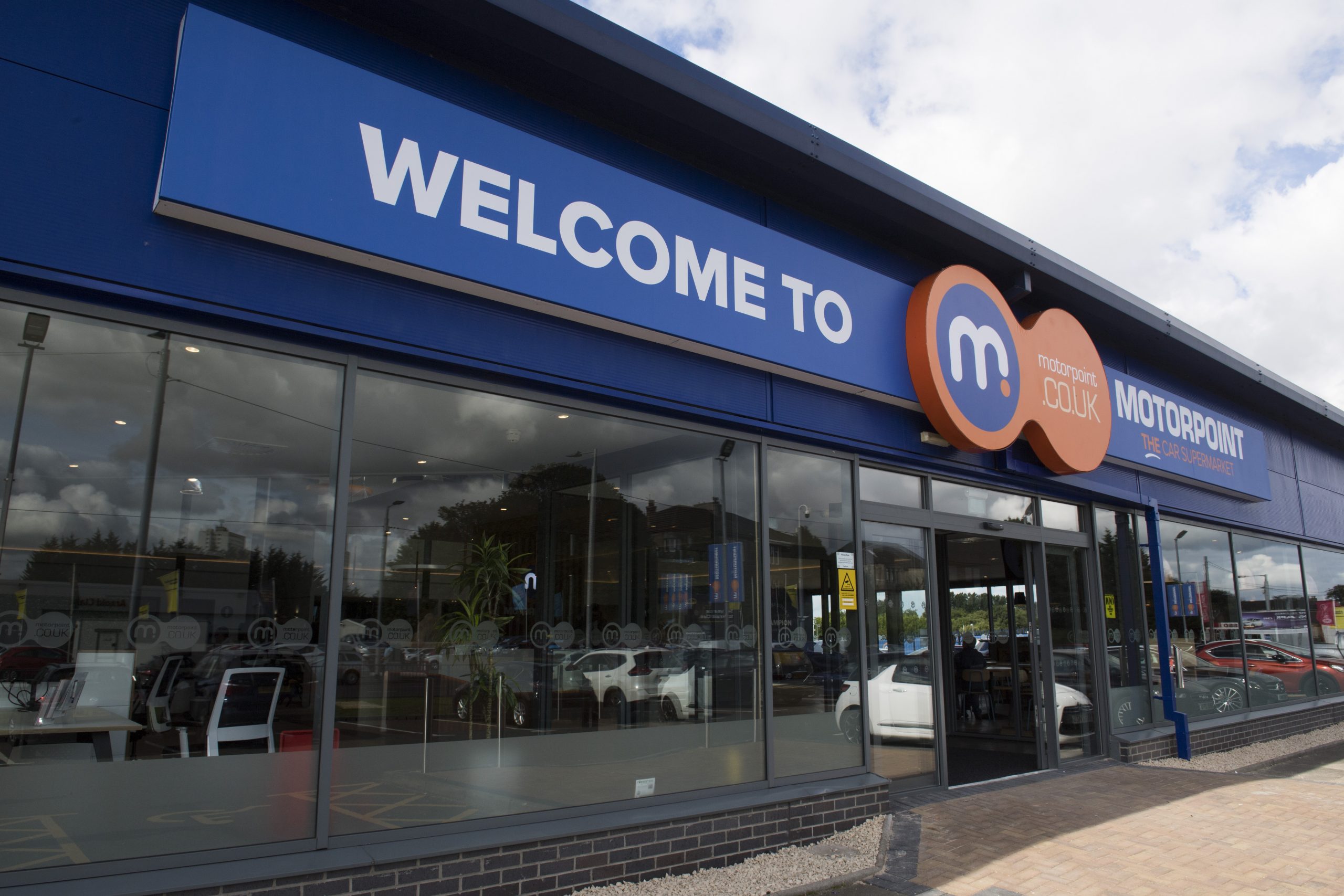 Get your kicks at Motorpoint Glasgow as rugby star Finn to launch ...
