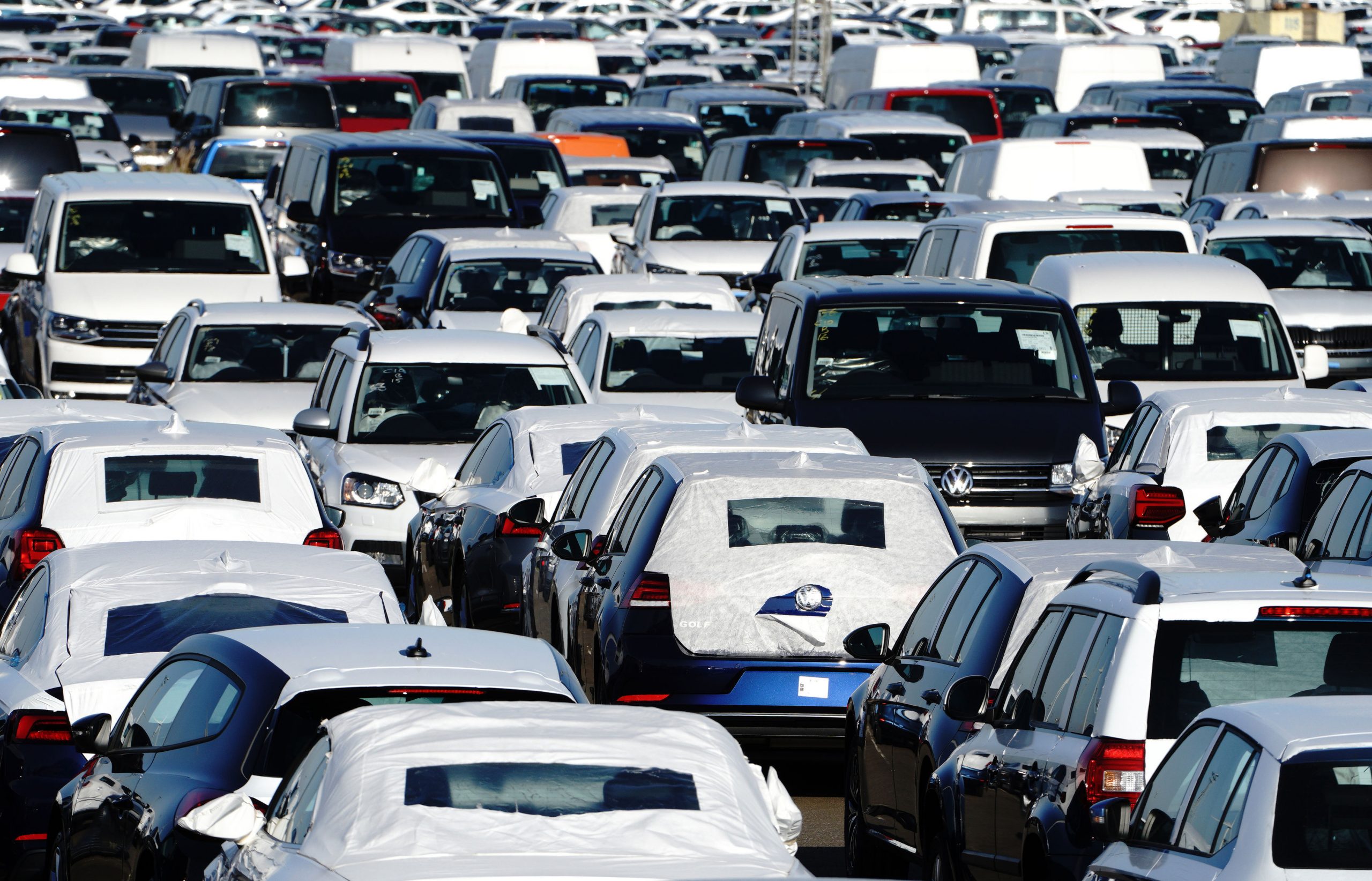 New car market continues downward trend as buyer confidence wanes – Car ...