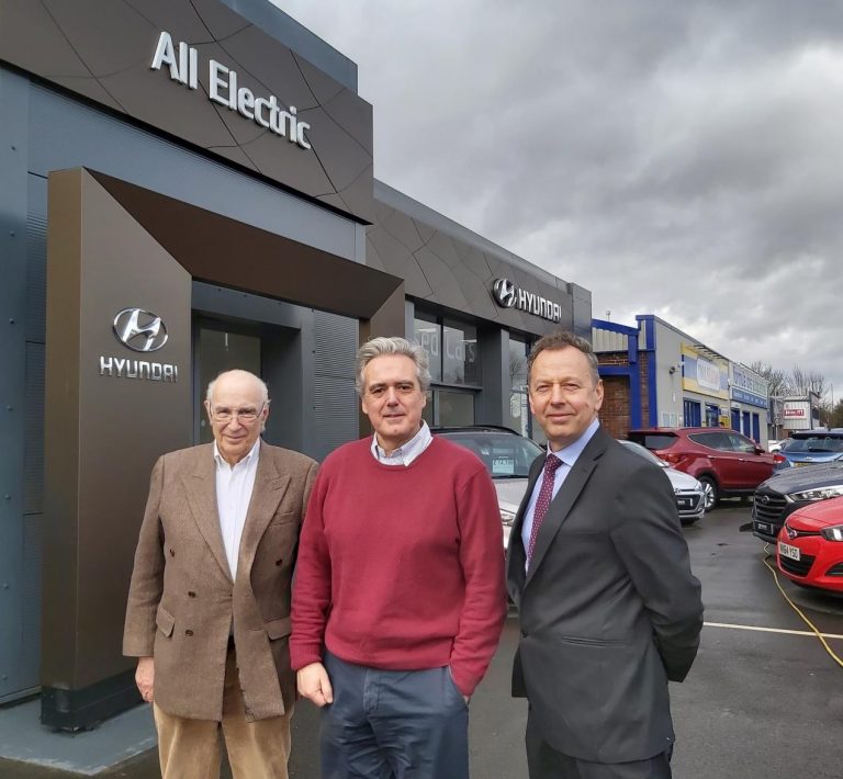 Friends Electric... MP discusses EV market with dealership group top ...