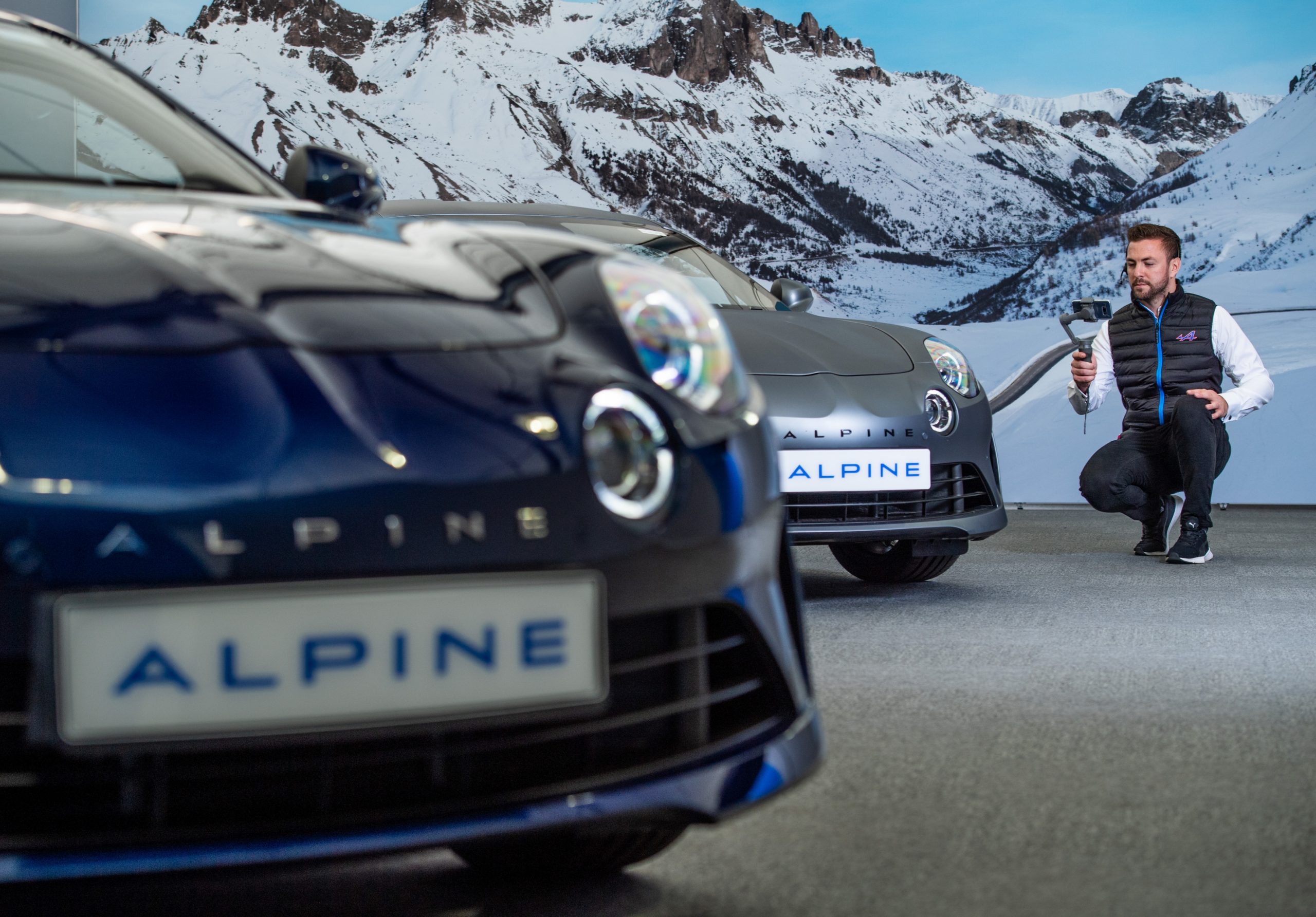 Alpine launches new Online Showroom for digital customers – Car Dealer ...