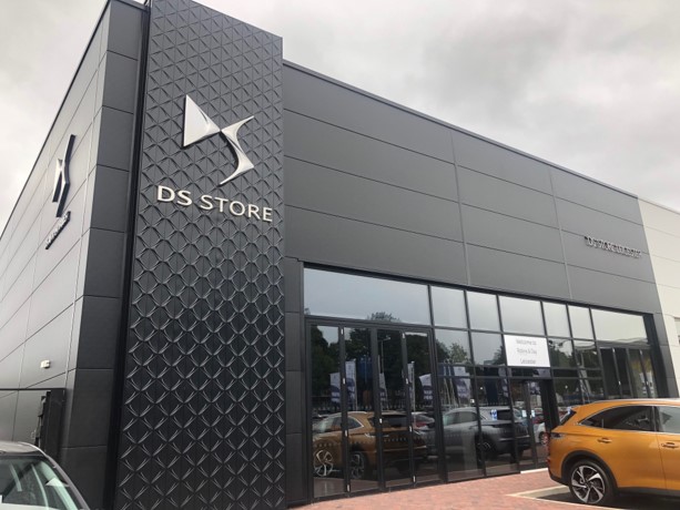 DS Automobiles opens largest DS Store in the UK – Car Dealer Magazine