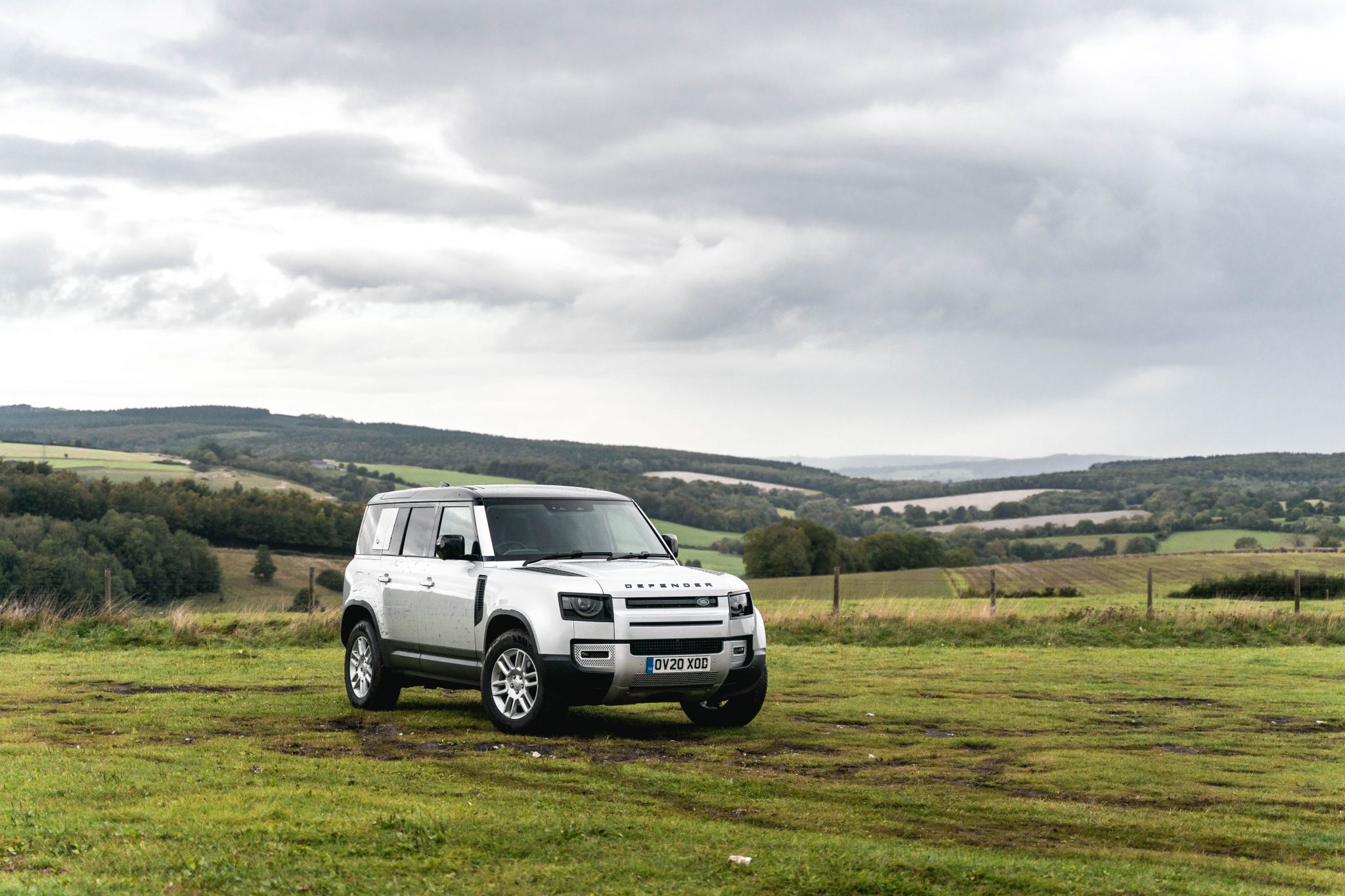 New car buyers increasingly happy to sit tight as new car waiting lists ...