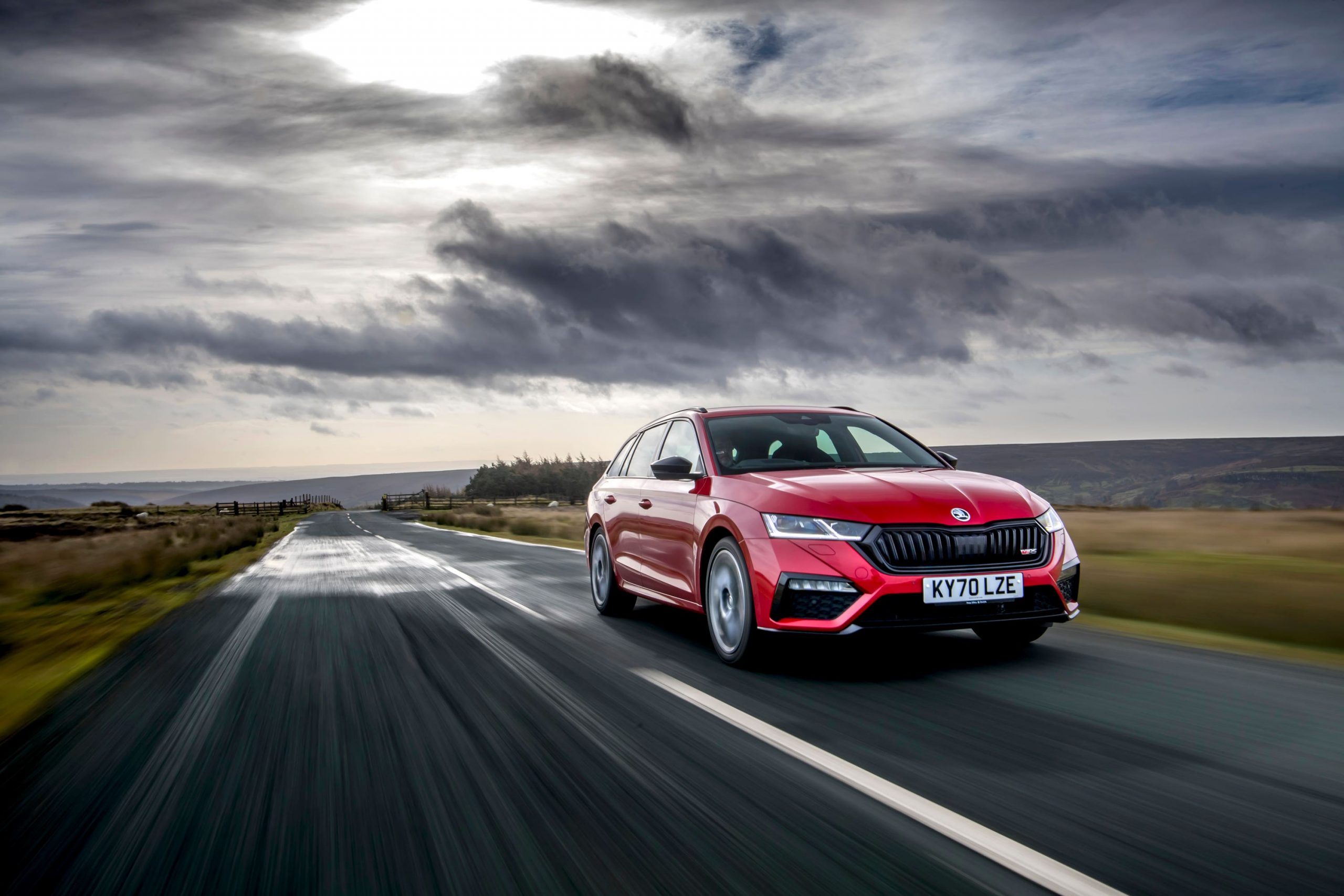 First drive: Skoda Octavia vRS Estate brings space and pace to hot ...