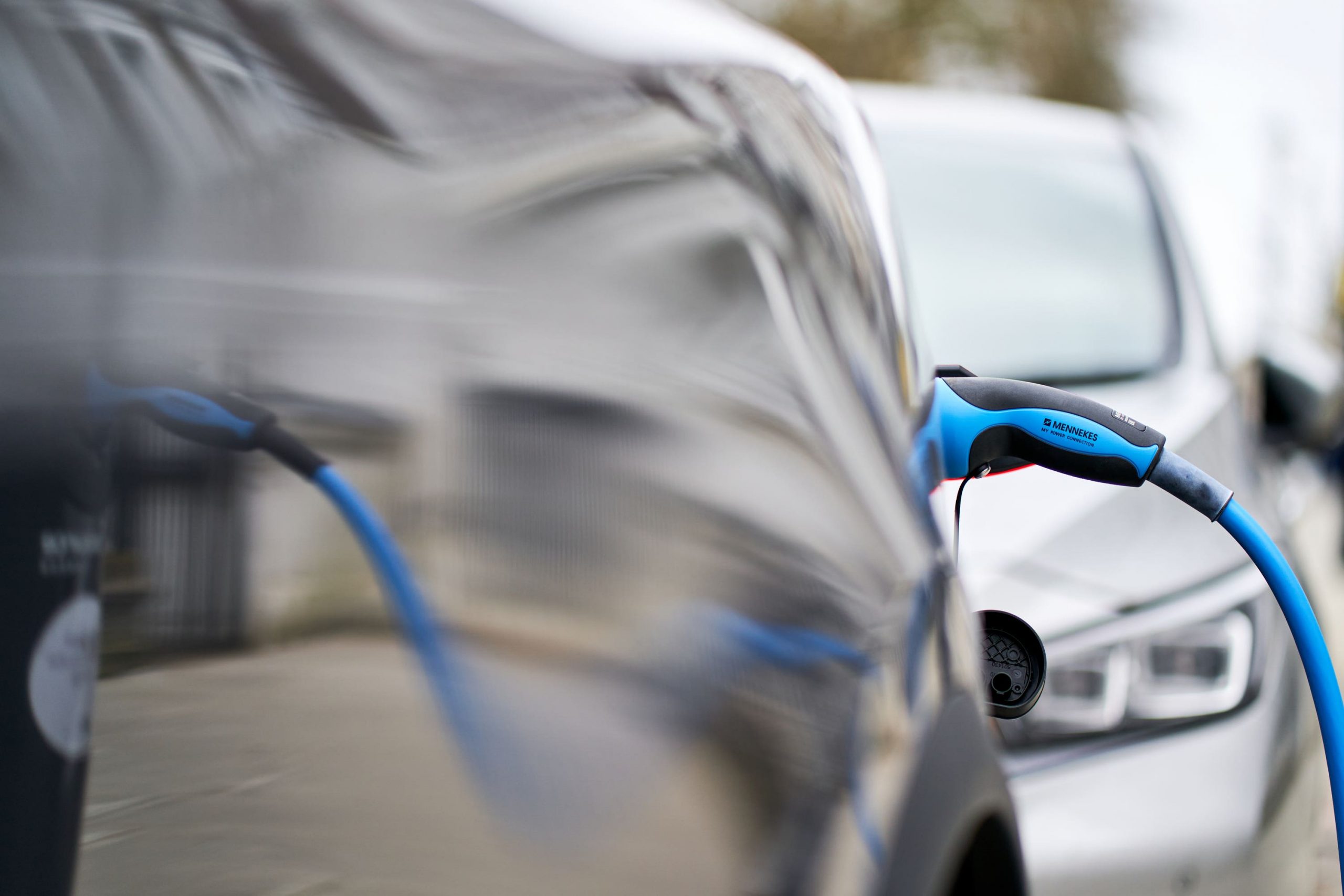 Going electric could be next choice for almost three-quarters of ...