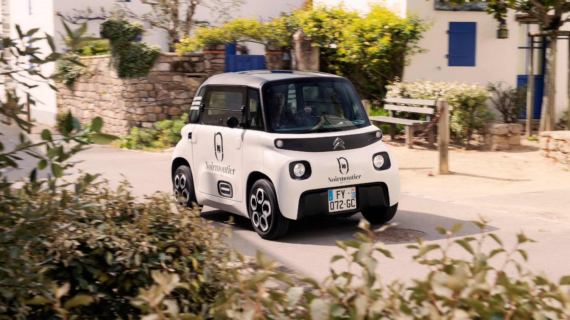 Citroen converts electric AMI into a teeny tiny delivery van – Car ...