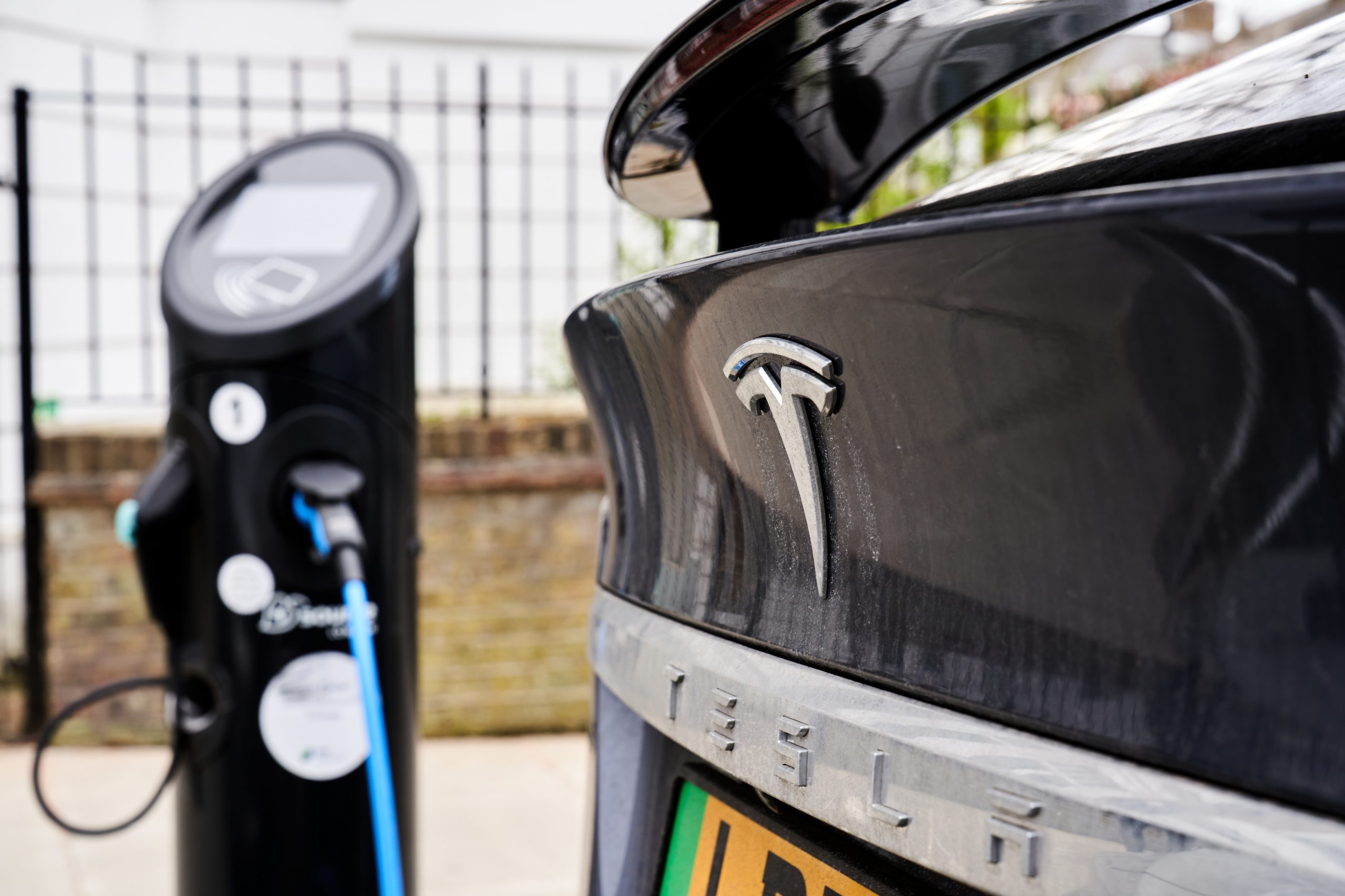Survey finds half of British drivers would consider EV switch – Car ...