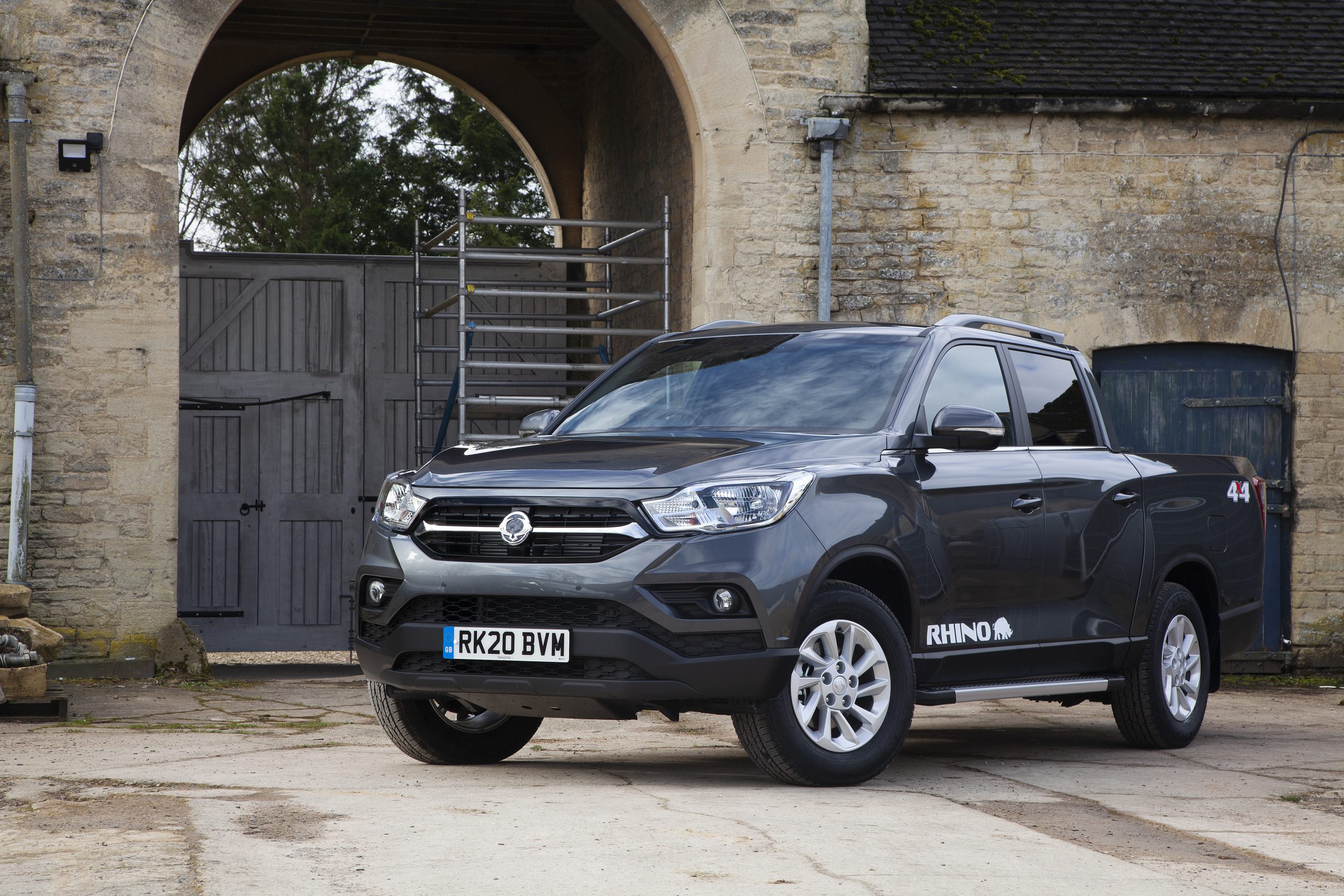 Cawdor Cars joins SsangYong dealer network after departure of ...