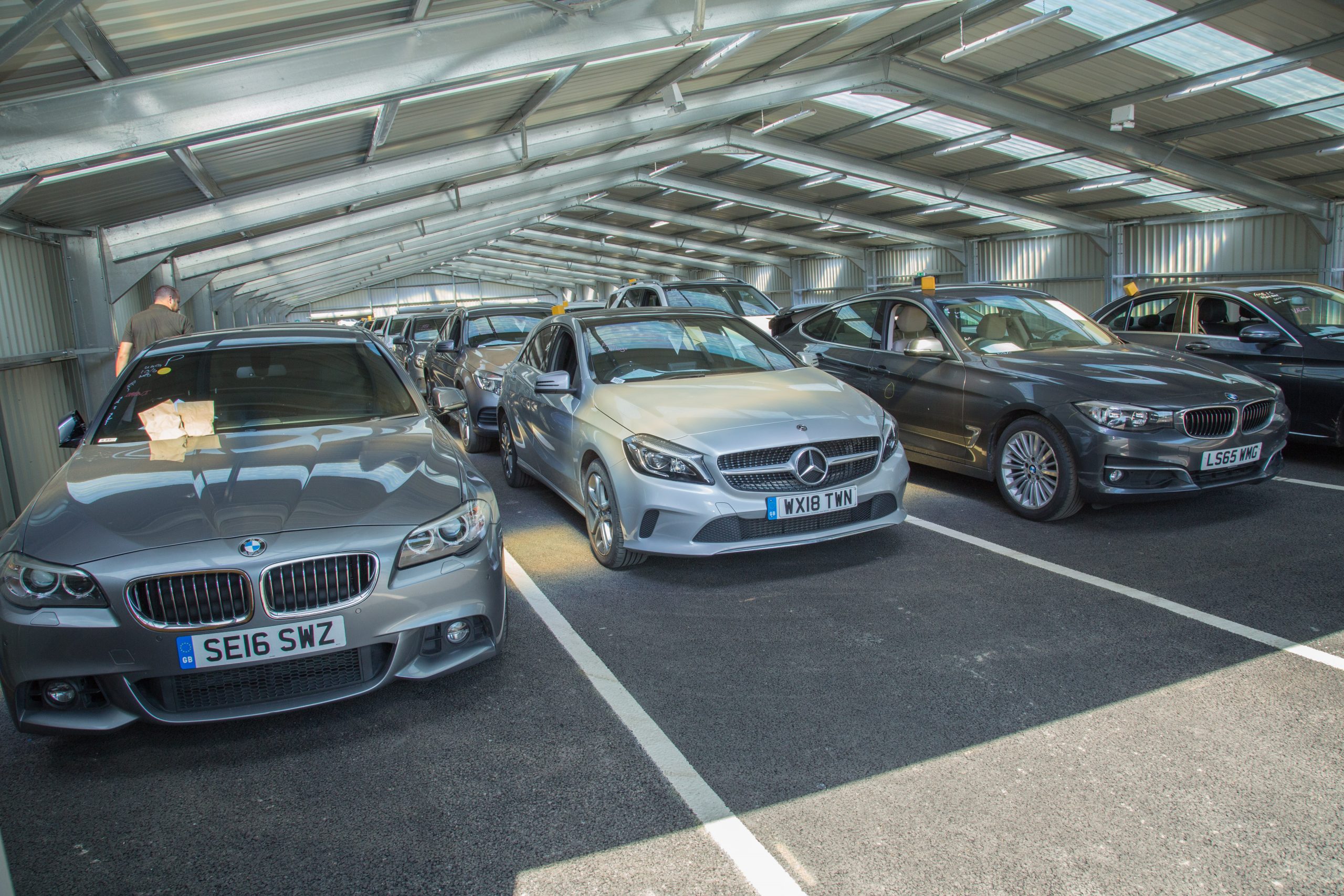 Rising used car prices are pushing more buyers down online route – Car ...