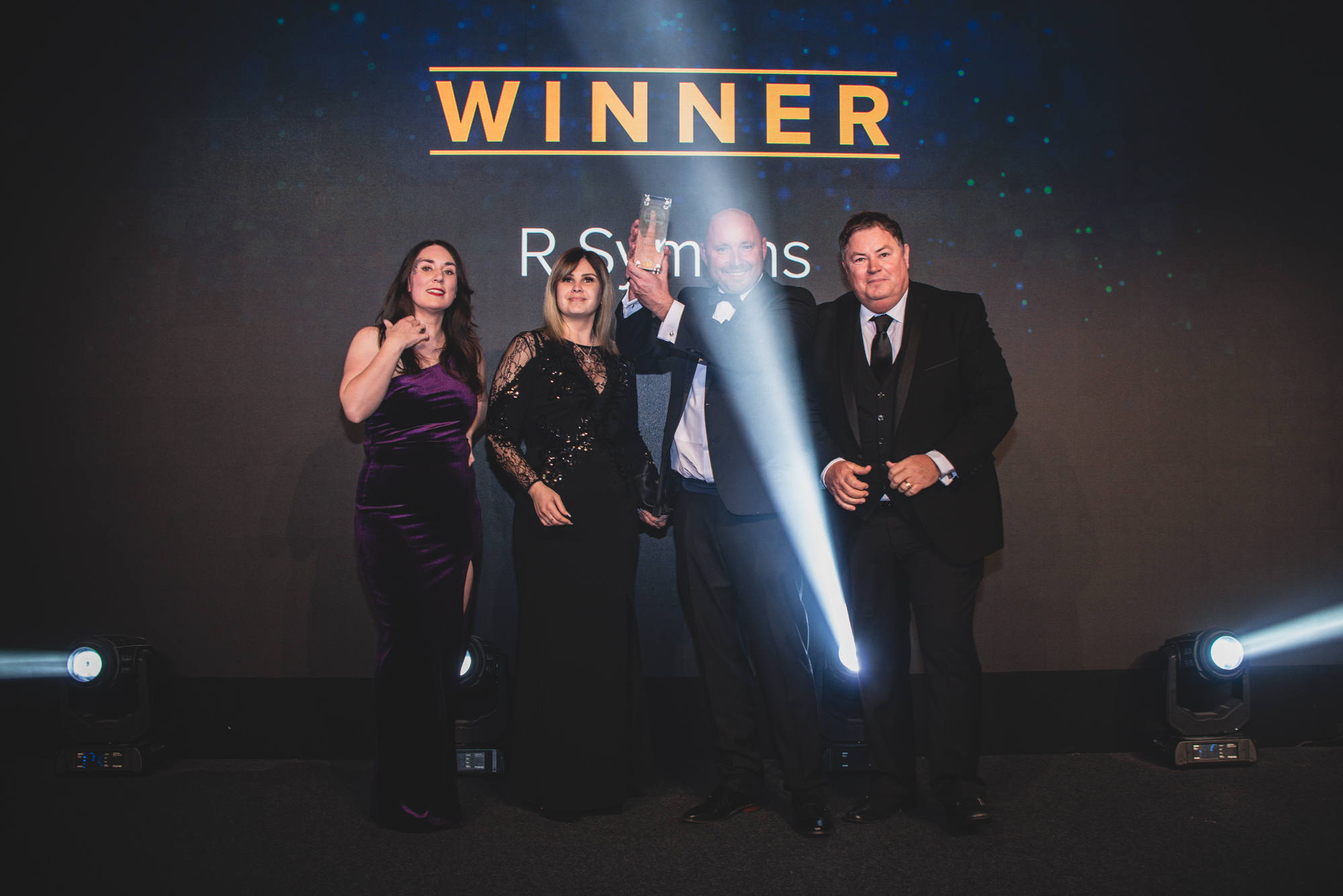 R Symons Electric Vehicles – Used EV Dealer of the Year Winner 2022 ...