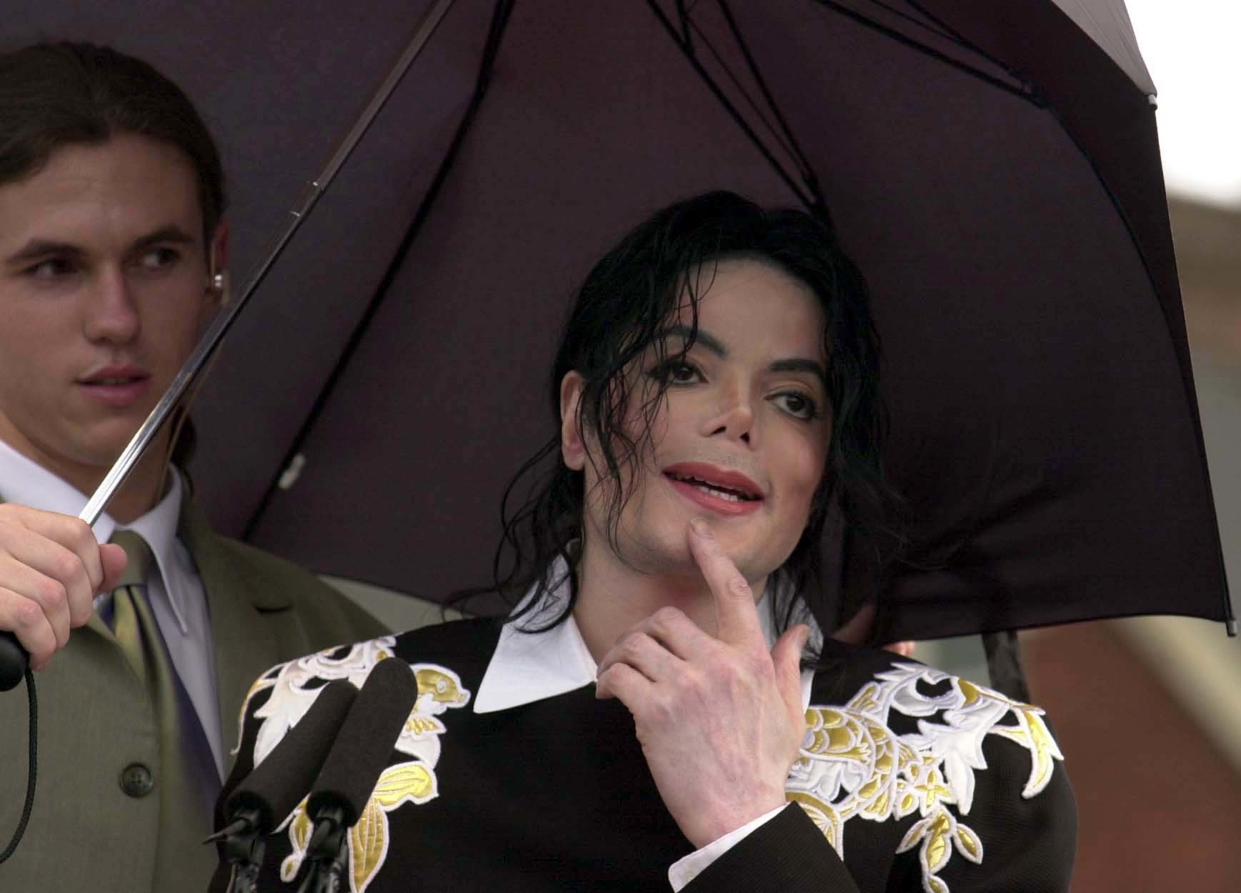 Car dealer Dick Lovett accused of ignoring Michael Jackson's former ...
