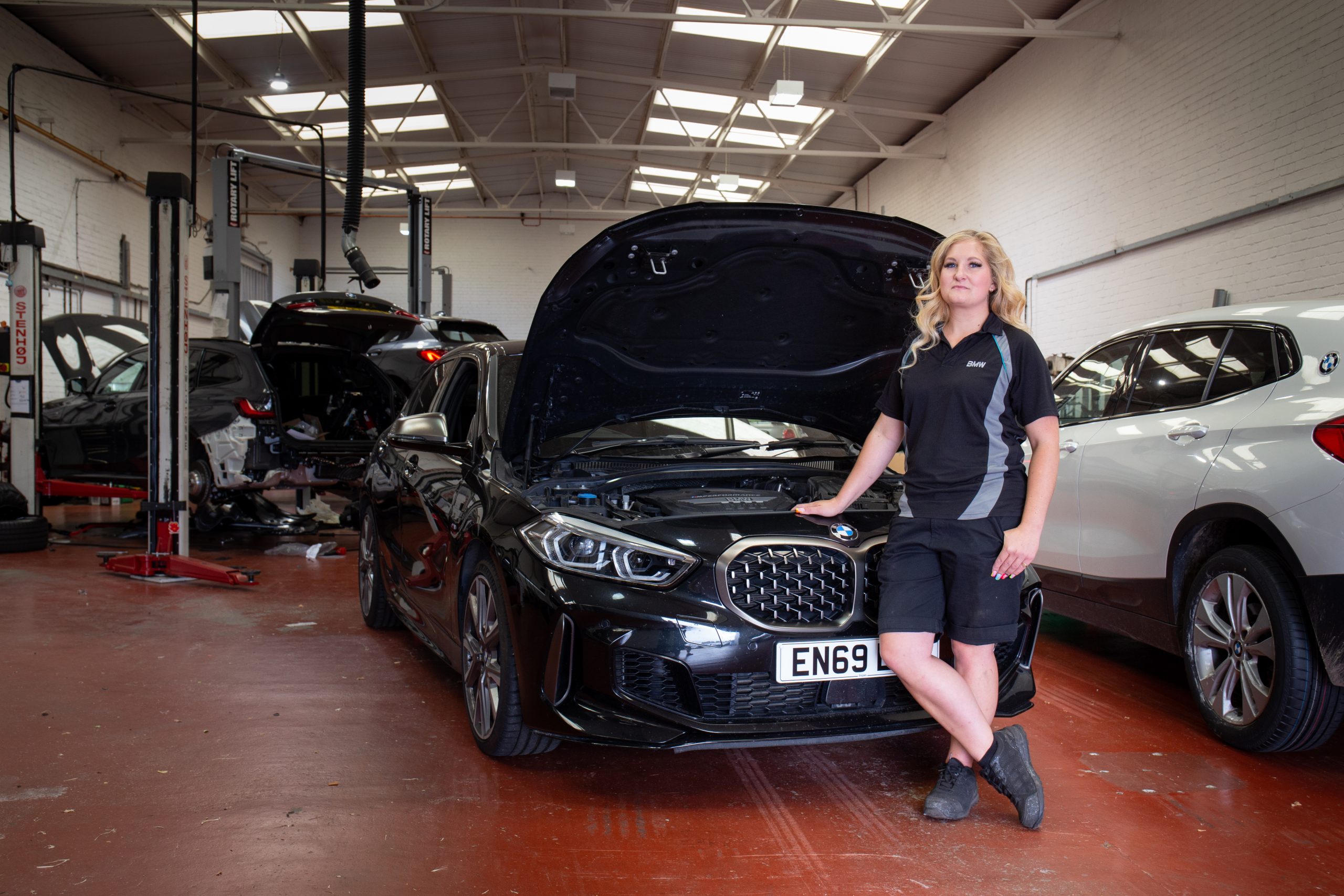 Meet the female technician who is smashing the glass ceiling in a male ...