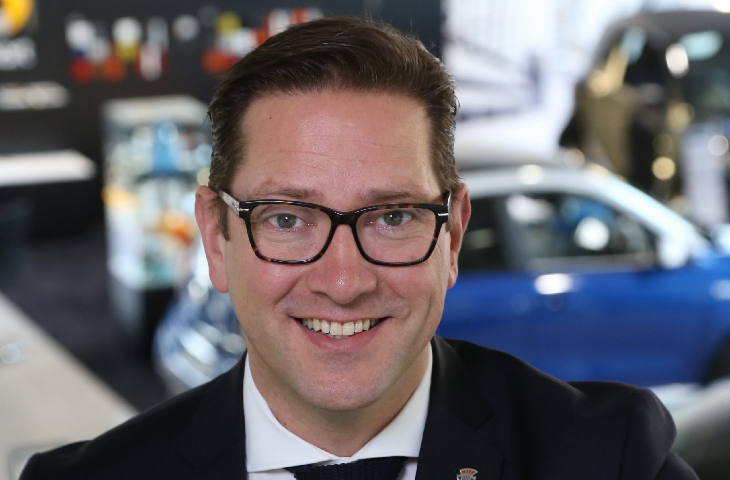 Car dealers are struggling to adapt to digital world due to 'fragmented ...