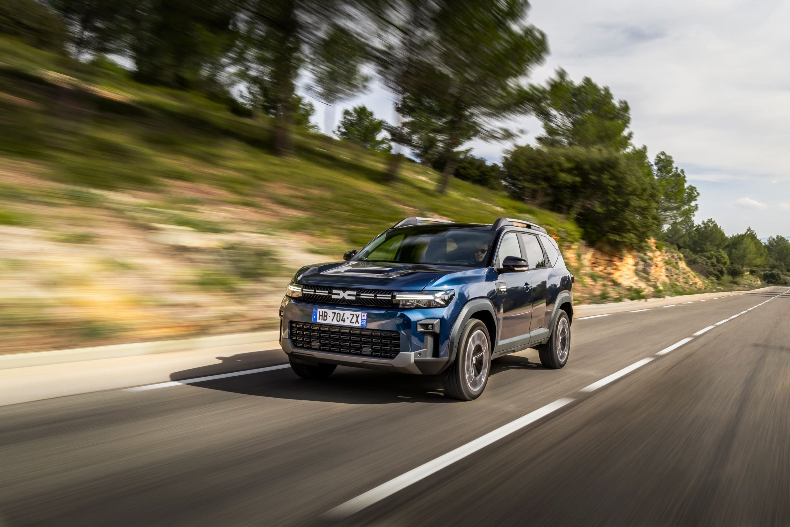 First Drive: Dacia takes on premium SUV rivals with new Bigster – Car ...