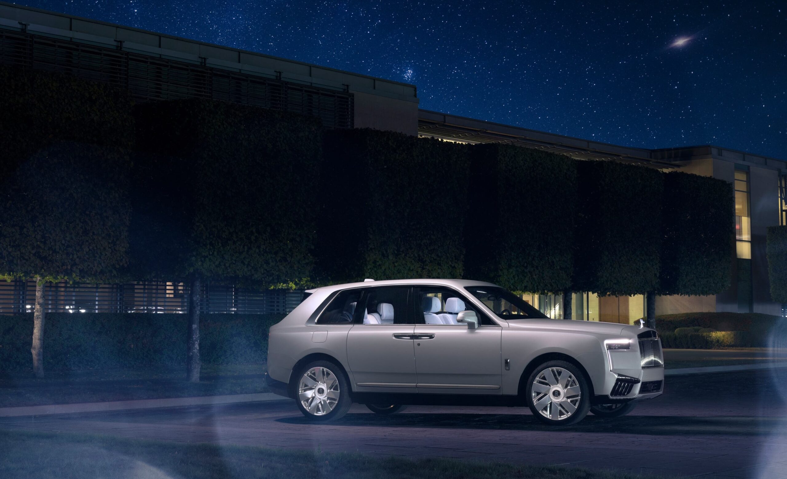 Sep 18: Interest rates to stay at 4%; UK steel tariff setback; Rolls ...